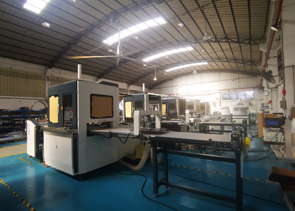 Automatic Paper Gluing Machine For Inner Box Positioning And Be One Of ...